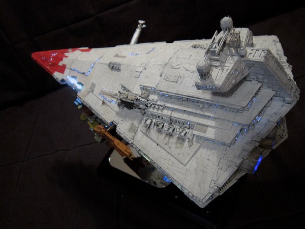 1/4222 Ertl Star Destroyer Errant Venture – Cosmos Models